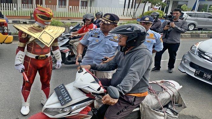 Power Rangers Beraksi di Taman Samarendah Samarinda, Bantu Dishub ...