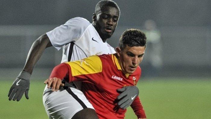 Naik Daun di Liga Italia, Striker Lecce Jadi Target AC Milan di Jendela ...