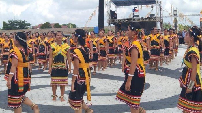Keseruan Tarian Riti ala Dayak Bulusu Malinau Masuk Rekor MURI, Ada ...