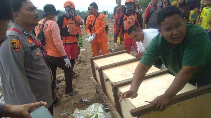 Anak Tenggelam di Muara Ancalong Kutai Timur Ditemukan dalam Keadaan ...