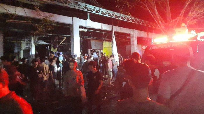 Sejumlah Kios Pedagang di Pasar Induk Senaken Kabupaten Paser Terbakar, Kerugian Ditaksir Rp100 ...