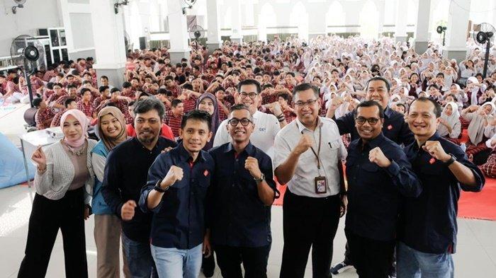Gelar TDEc di SMAN 1 Samarinda, Telkomsel Buka Peluang Tingkatkan Kompetensi Digital Talenta ...