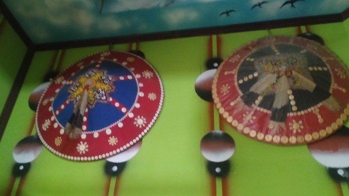 Mengenal Lebih Dekat Seraung, Topi Khas Masyarakat Suku Dayak ...