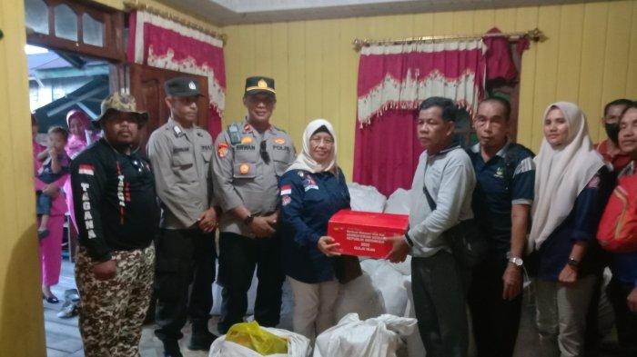 Pemkab Paser Salurkan Bantuan Sembako bagi Warga Korban Bencana Angin Puting Beliung di Tanjung ...