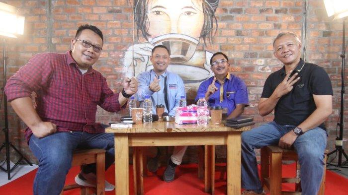 Nobar Debat Capres 2024 di Balikpapan, Begini Penilaian Warga Atas Tiga ... Nobar Debat Capres 2024 di Balikpapan, Begini Penilaian Warga Atas Tiga ...