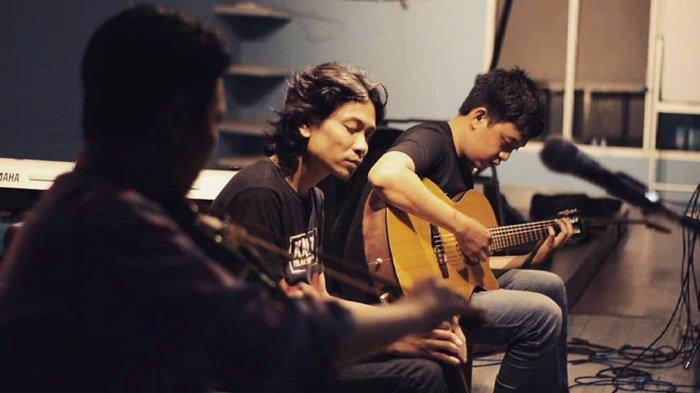 Jendela dan Pena Rilis Single Baru 'Reda', Bercerita tentang Kehilangan ...