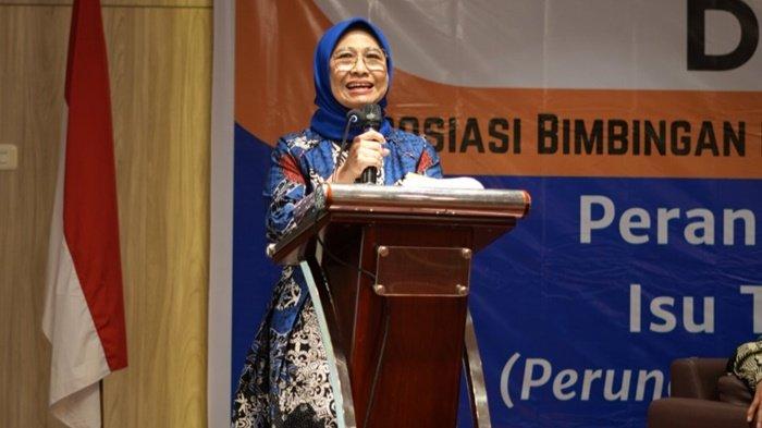 Hetifah Sjaifudian Sebut Guru BK Garda Terdepan dalam Penghapusan Tiga Dosa Besar Pendidikan ...