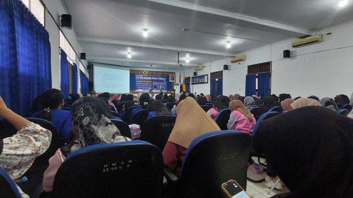 Dongkrak Kreativitas dalam Mengajar, Seratusan Guru PAUD Ikut Seminar Nasional di UWGM Samarinda ...