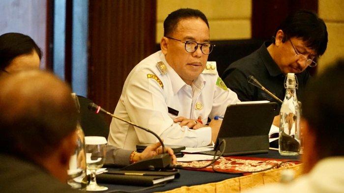 Pj Bupati PPU Makmur Marbun akan Mutasi Kepala Puskesmas - Tribunkaltim.co