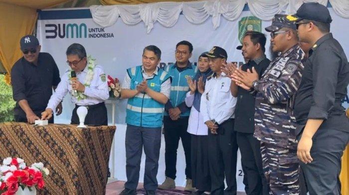 Akhirnya! Warga Desa Persiapan Sekurau Atas Bisa Nikmati Listrik Nyala 24 Jam - Tribunkaltim.co