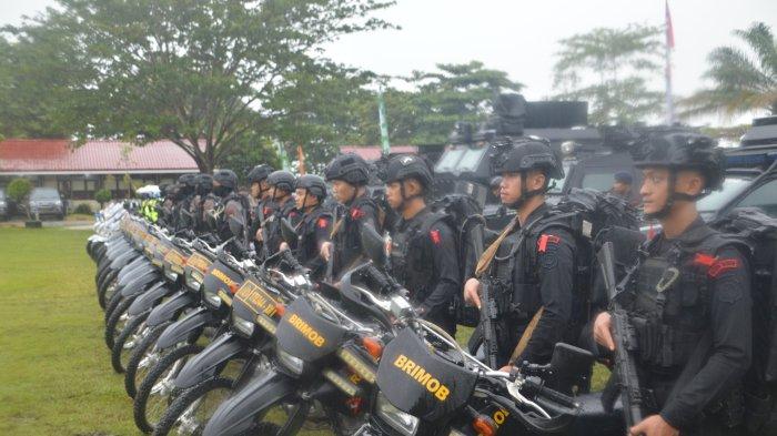 Brimob Polda Kaltim Turunkan 1 SSK Sub Detasemen Anti Anarkis dan PHH untuk Pemilu 2024 ...
