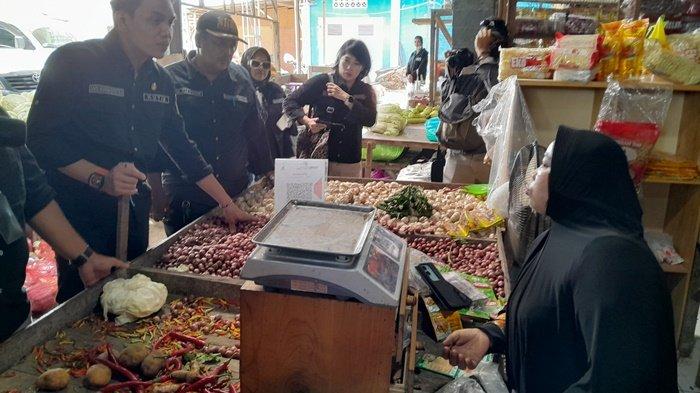 Monitoring Harga Sembako Jelang Ramadan, Disperindag Kutim Sidak di ...