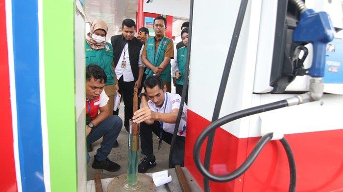 Sidak SPBU Pastikan Takaran BBM, Disdag Balikpapan Ambil Sampel Pertalite dan Pertamax ...