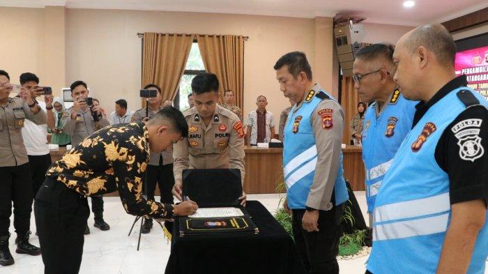 Irwasda Polda Kaltim Pimpin Penandatanganan Pakta Integritas Seleksi Penerimaan Terpadu Polri ...