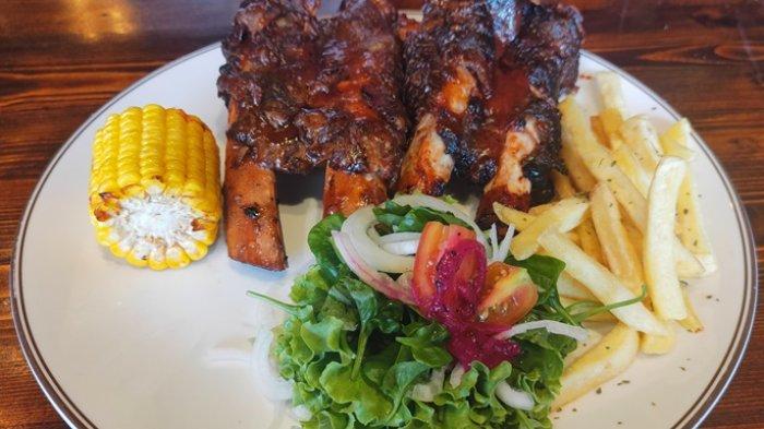 Iga Panggang dengan Daging Premium Jadi Primadona Menu di JJ Steak BSB ...