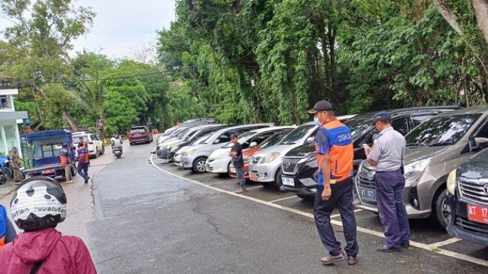 Dishub Samarinda Tegas Tak Pandang Bulu Akan Gembos Kendaraan di Balai Kota yang Parkir ...