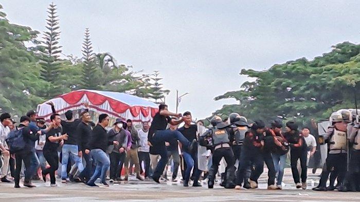 Persiapan Pengamanan Pilkada 2024, Polres Kubar Gelar Simulasi Sispamkota - Tribunkaltim.co