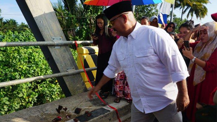 Bupati Kukar Resmikan Jembatan Anggana Selalu di Hati - Tribunkaltim.co