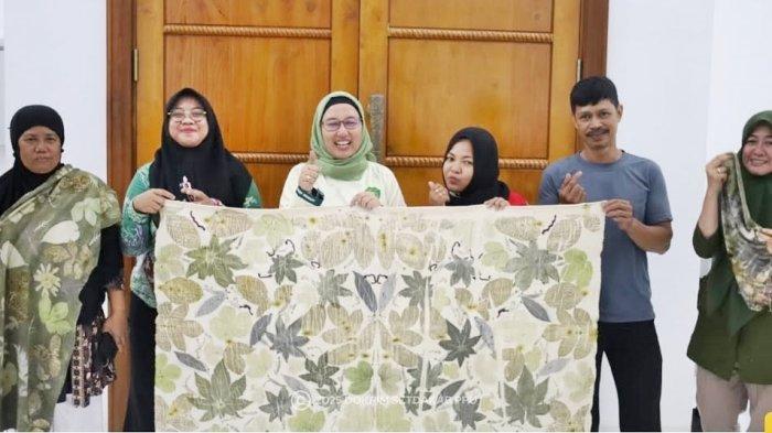 Belajar Cara Membuat Batik Ecoprint di Penajam Paser Utara Kaltim ...