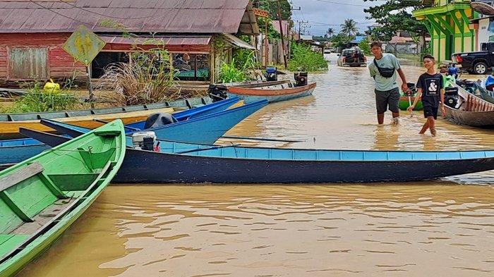 25 Kampung di Lima Kecamatan Kutai Barat Kaltim Terendam Banjir - Tribunkaltim.co