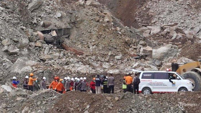 Update Longsor Gunung Kuda Cirebon: Meninggal 17 Orang, 2 Tersangka Ditahan, Dedi Mulyadi Cabut ...