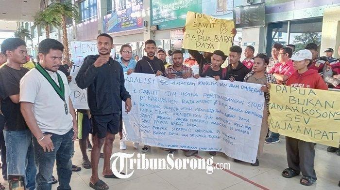 Bahlil sebut Lokasi Tambang Nikel Jauh dari Tempat Pariwisata ...