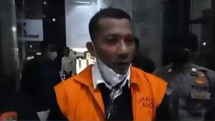 M Adil Gadaikan Kantor Bupati Meranti Rp 100 Miliar ke Bank, Kini ...