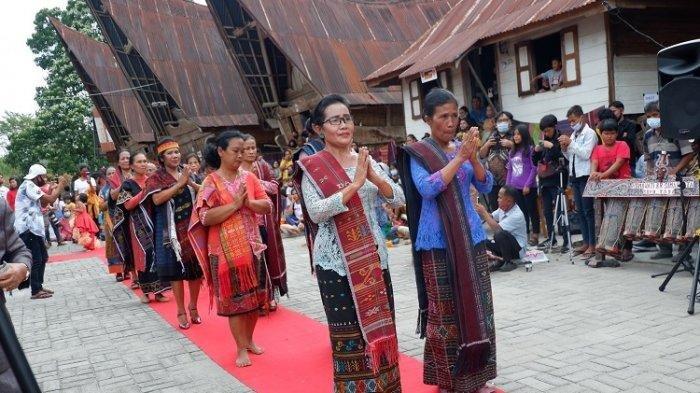 5 Tempat Wisata yang Sangat Populer di Samosir, Salah Satunya Ada Desa Lumban Suhi Suhi ...