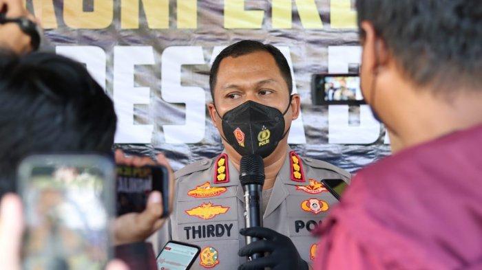 Tim Puslabfor Mabes Polri Lakukan Olah TKP di Kilang Minyak Balikpapan Pasca Kebakaran ...