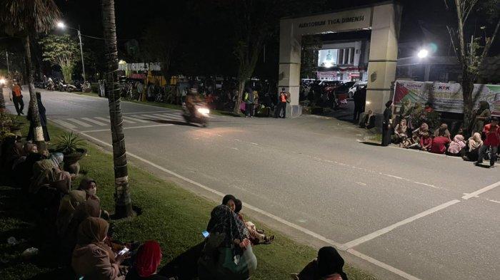 Bus Rombongan Terjebak Macet di Jalan Poros, Jadwal Kedatangan Jamaah ...