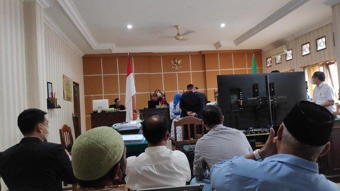 Ahli Bahasa dan Ketenagakerjaan Bersaksi di Sidang Gugatan Komura ke PT PSP dan Pelindo ...