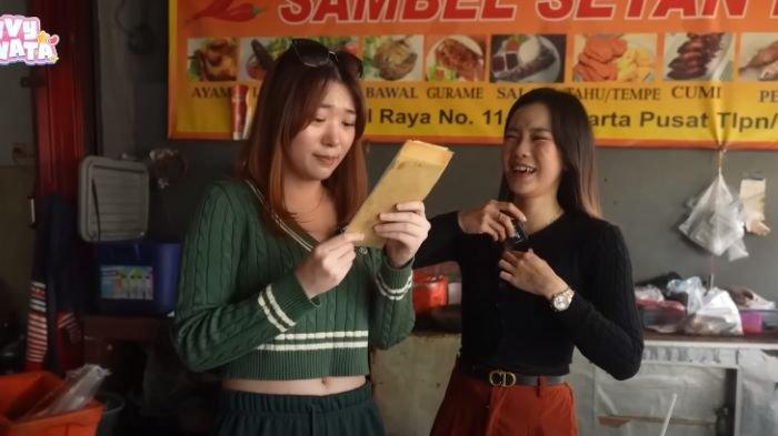 Livy Renata dan Jessica Jane Makan Sambel Benhil, Boleh Ngulek Cabai Nggak? - Tribunkaltim.co
