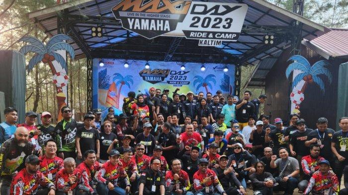 Full Senyum, Maxi Day 2023 di Pantai Panrita Lopi Muara Badak, Kutai ...