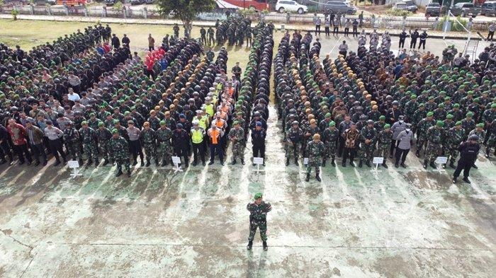 Pastikan Keamanan Kunjungan Presiden Jokowi, TNI-Polri Laksanakan Apel Gelar Pasukan di Penajam ...