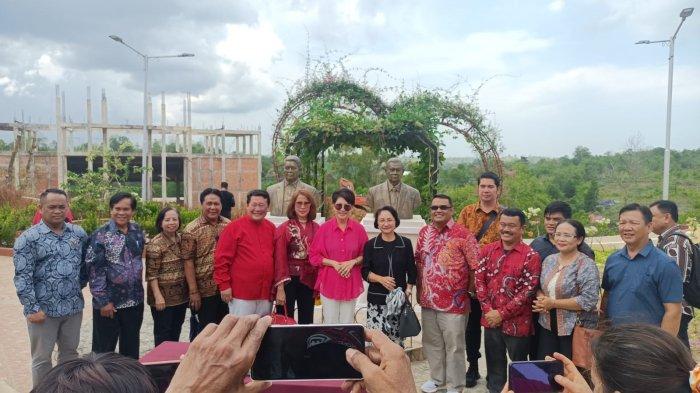 Monumen "Bapa dan Anak Rohani" Diresmikan, Pdt Samuel Kusuma Ingatkan ...