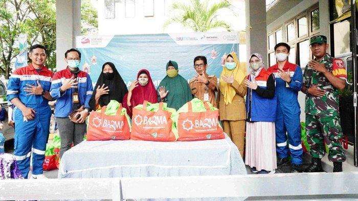 Kilang Pertamina Unit Balikpapan Gencar Bagikan 400 Paket Sembako Ramadan ke 11 Kelurahan ...