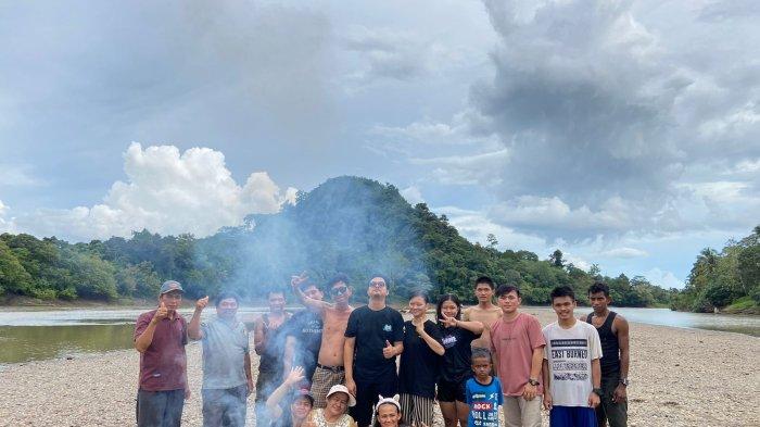 Desa Muara Ritan Kukar Punya Wisata Pulau di Tengah Sungai Belaian ...