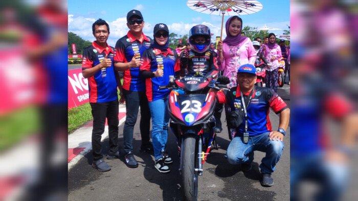 Finis ke 2 Race 1, Candra Hermawan di Posisi Pertama Kelas Novice OP ...