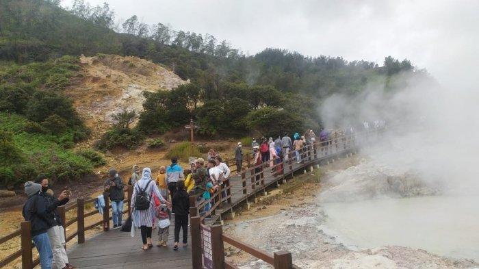 Kawah Sikidang Terletak di Pegunungan Dieng, Ini Harga Tiket Masuk dan ...