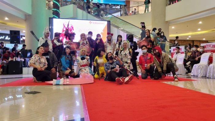 Telkomsel Gelar Coswalk Weekend Play di Mall Pentacity Balikpapan ...