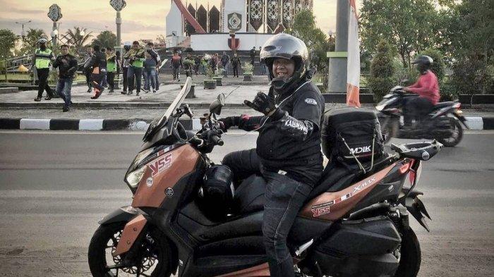Doyan Touring Jarak Jauh, Biker Ini Beberkan Keunggulan XMAX Yamaha ...