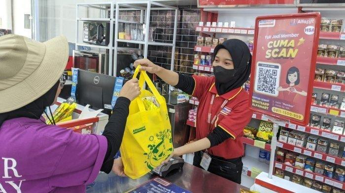 Harga Sewa Lapak di Depan Alfamart, Simak Syarat dan Cara Berjualannya ...