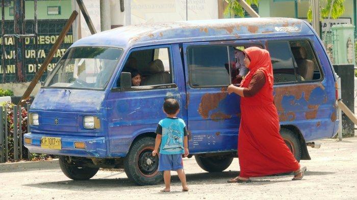 Wajah Angkot Plat Kuning di Tanjung Selor Kala Itu, Tua-tua Diandalkan ...