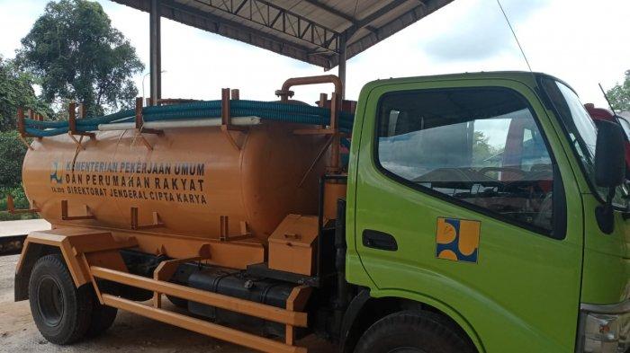 DLH PPU Berikan Layanan Sedot Tinja Gratis Bagi 50 Unit Septik Tank ...