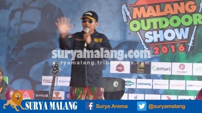 Kisah Asmujiono Mendaki Puncak Gunung Everest, Terjatuh di Atas Mayat ...