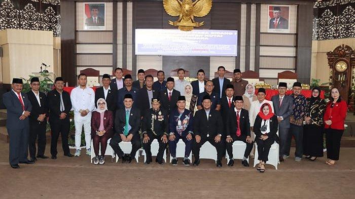 Kaleidoskop 2022, Sinergi DPRD Kukar Wujudkan Pembangunan Berkualitas ... Kaleidoskop 2022, Sinergi DPRD Kukar Wujudkan Pembangunan Berkualitas ...