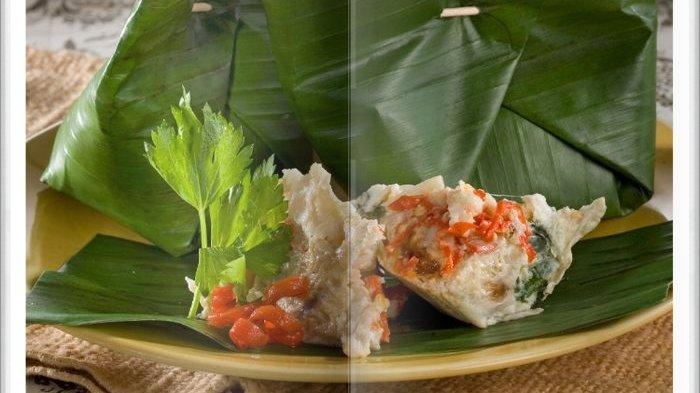 Cara Bikin Botok Telur Asin Super Enak, Menu Pelengkap Makan Siang ...