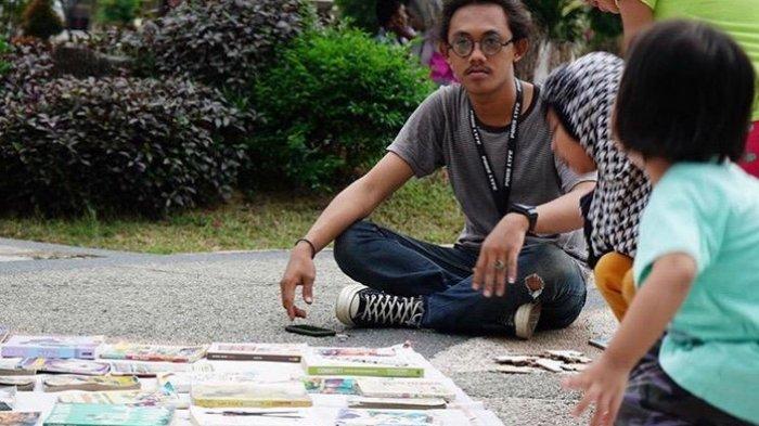 Febri Adi Prasetio, Pemuda Milenial Asal Babulu Buka Perpustakaan ...