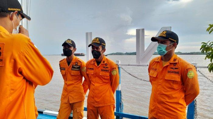 Hari Kelima Pencarian Toga Korban Kapal Tenggelam di Anggana Kukar ...