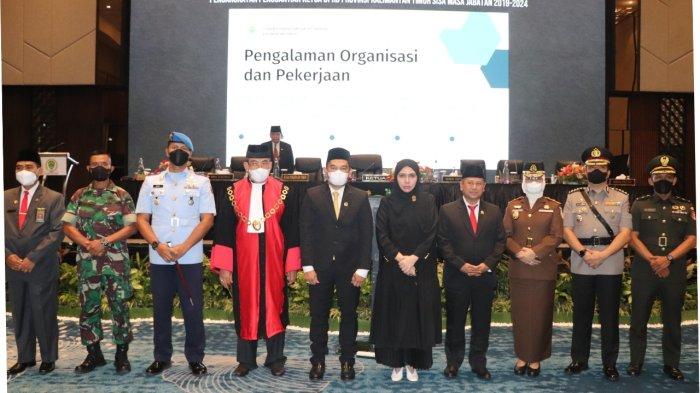 28 Anggota DPRD Kaltim Hadir, Gubernur dan Wagub tak Hadiri Pelantikan ...